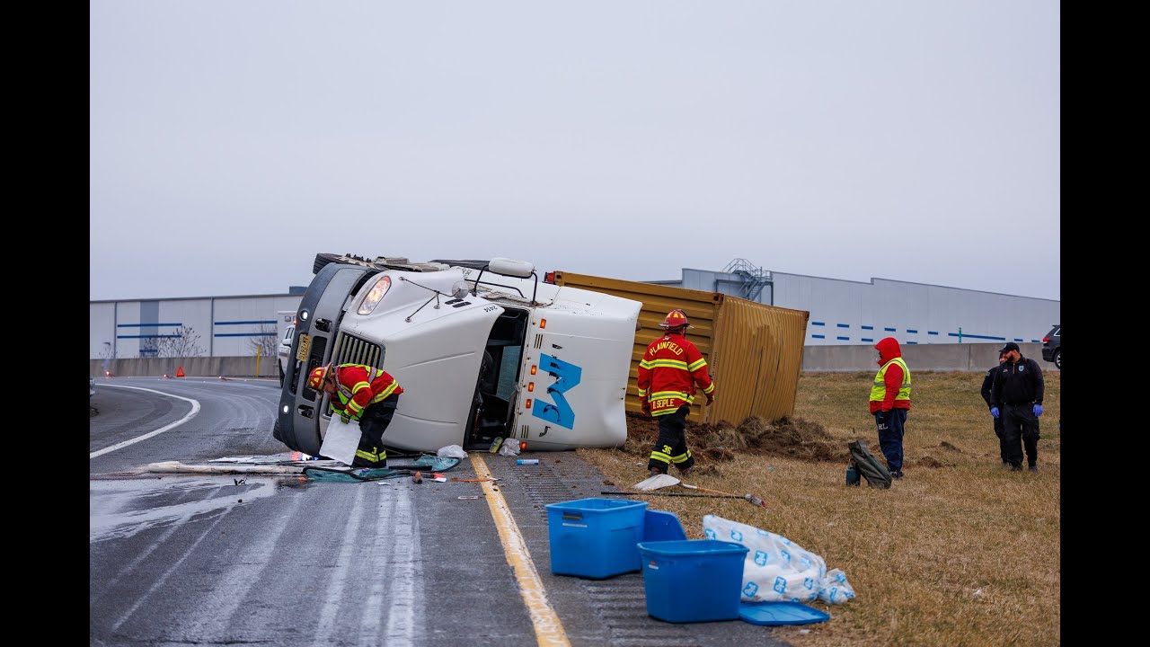 Plainfield Township, Pa., RT 33 Tractor Trailer Rollover 12/26/2025 ...