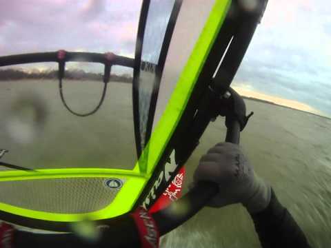 Windsurfen: mal ein ganz kurzes Surfvergnügen auf der Müritz