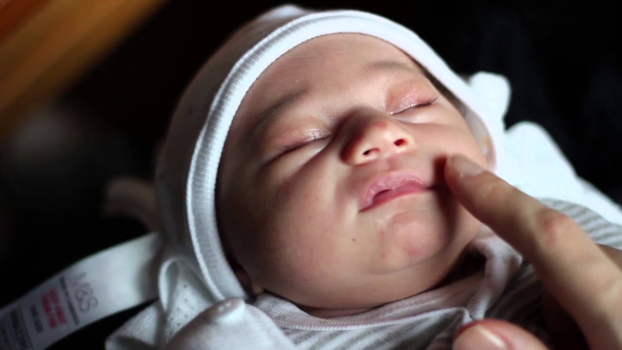 Newborn Baby Girl's First Three Weeks of Life - YouTube