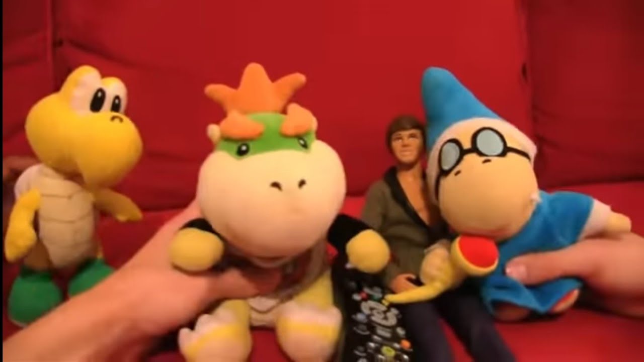 Toons Inc (Monsters Inc) Part 1: Main Titles/Dinosaur in the Closet ...