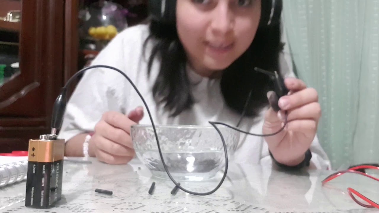 Experimento de Electrolisis - YouTube