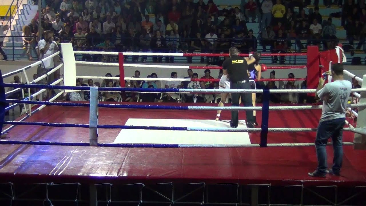 Maria Lobo Dinamite Team VS Filipa Correia Stone Boys - YouTube