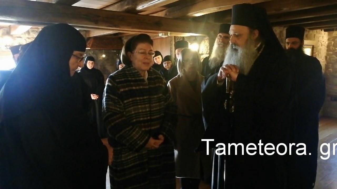 Η ΥΠΟΥΡΓΟΣ ΠΟΛΙΤΙΣΜΟΥ ΛΙΝΑ ΜΕΝΔΩΝΗ ΣΤΗ ΜΟΝΗ ΡΟΥΣΣΑΝΟΥ ΜΕΤΕΩΡΩΝ - YouTube