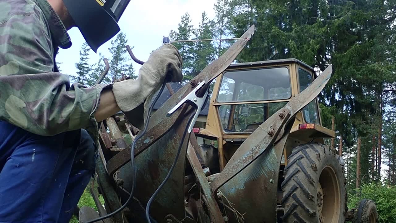 repair welding of plow - YouTube