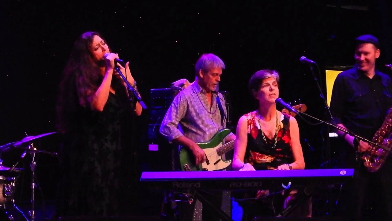 Marcia Ball & Shelley King - "It hurts to be in love" - YouTube