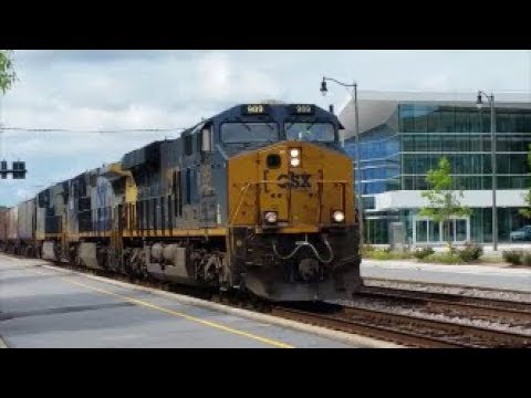 [CSXT]989 GE ES44AH,7804 GE CW40-8,3447 GE ET44AH Leads V669-26 Empty Grain Train In F.NC - YouTube