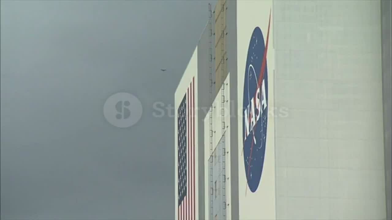 outside-nasa-headquarters_zy4milixh__ef5094b28ecd58f205375a9552760874 ...