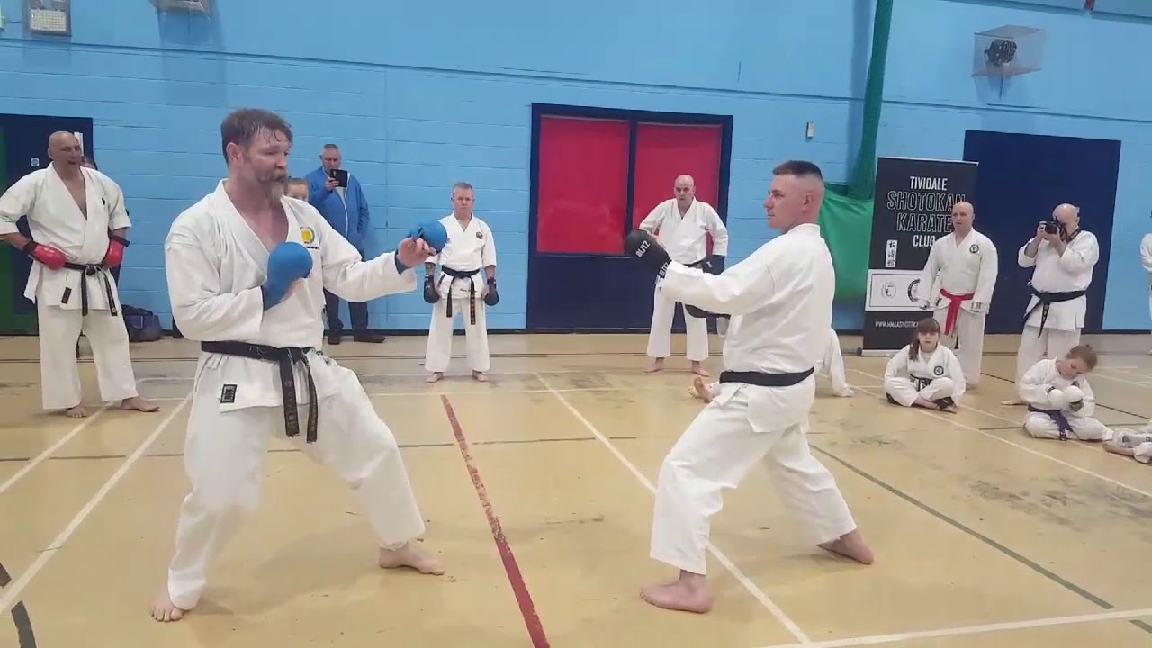 Kumite trening with sensei Matt Price.-March '19 - YouTube