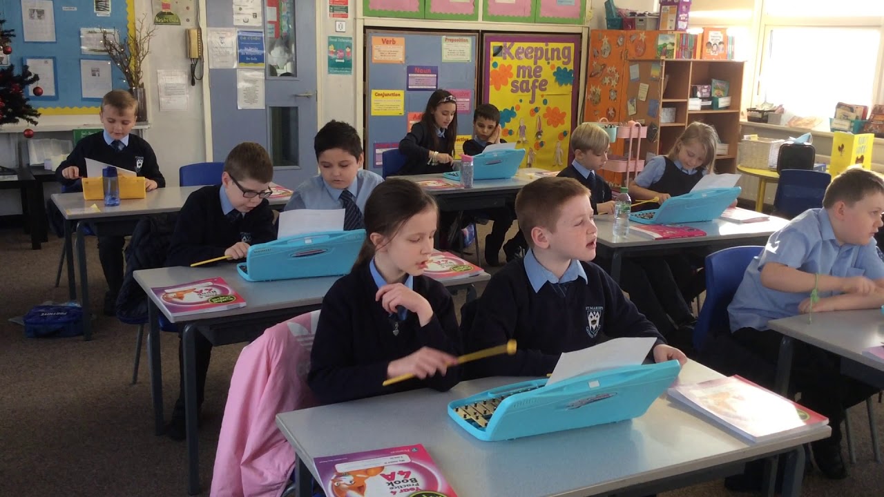 Y4ND perform a Christmas musical piece. - YouTube