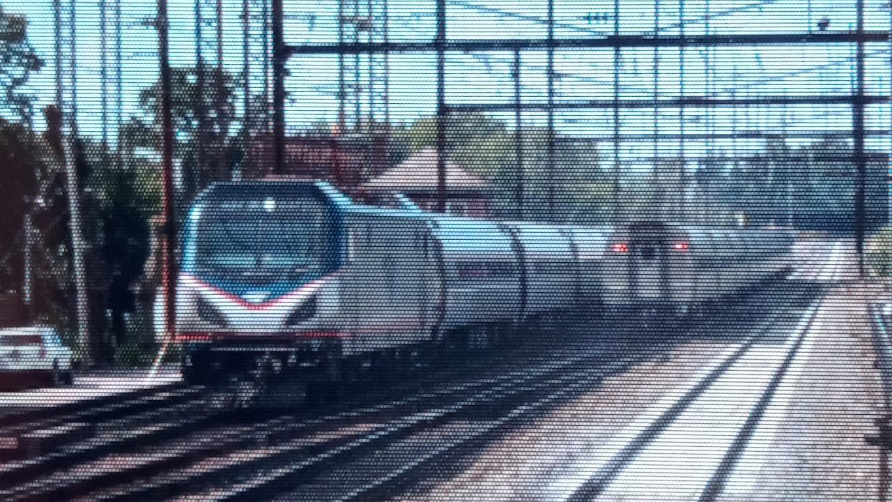 Amtrak "Northeast Regional" Meets Amtrak 54 "Vermonter" Wth/ A Nice ...