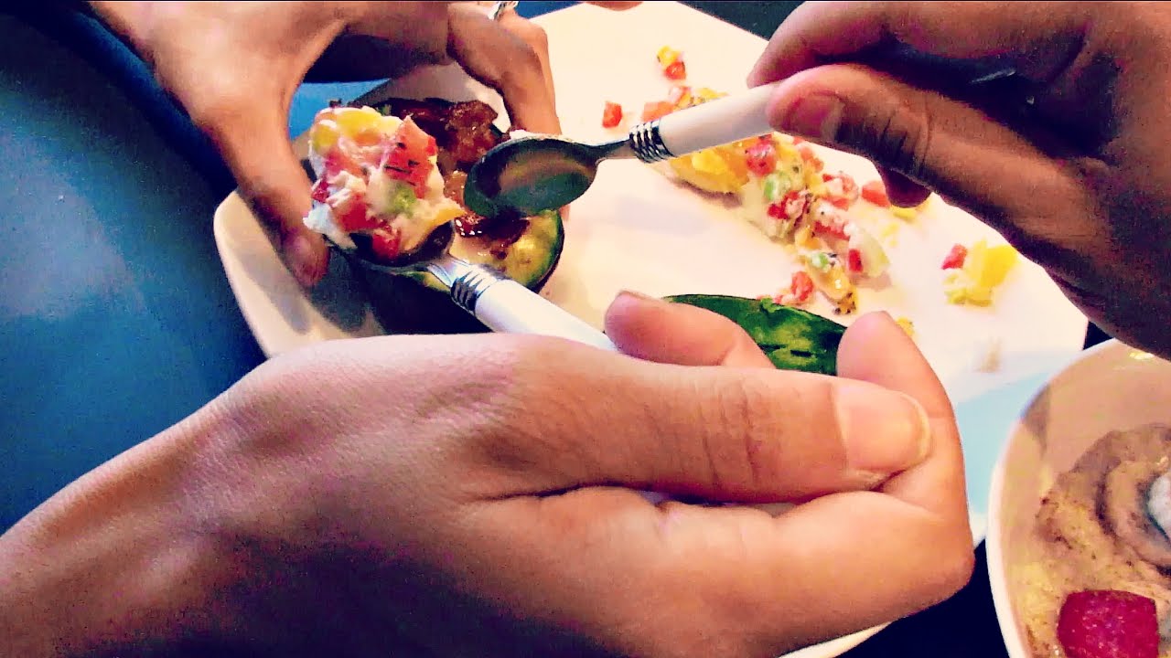 EATING LIKE PIGS! | (9/20/15) - YouTube