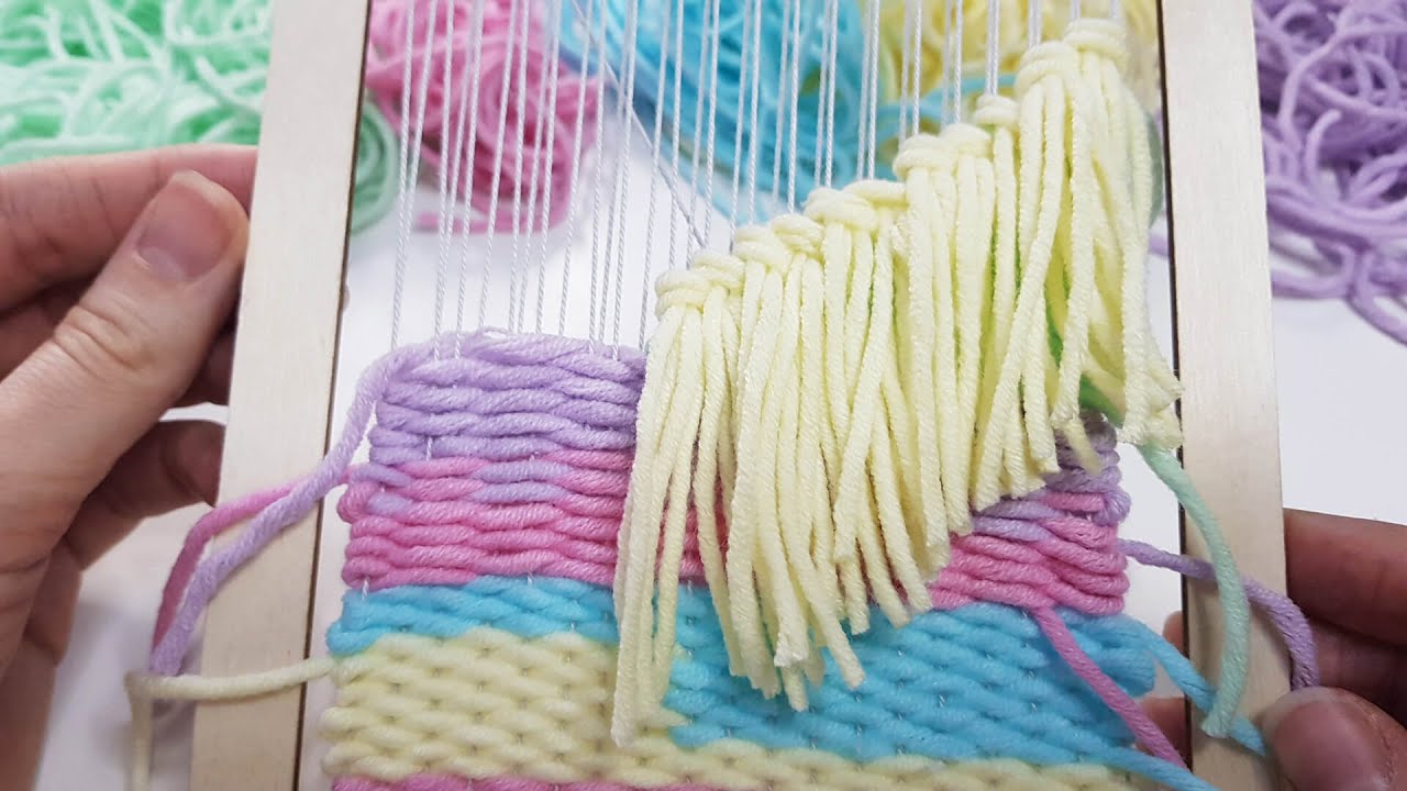 How to make rya knots or fringe for your weaving project - YouTube