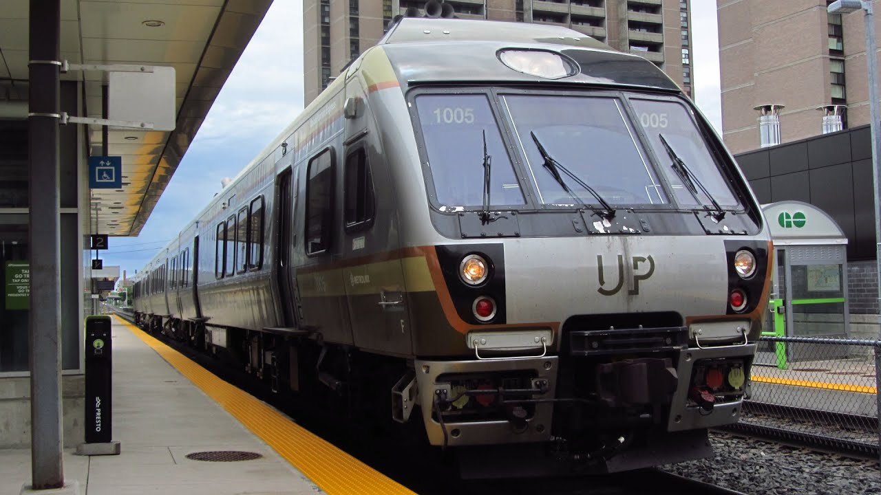 UP Express: 3-Car Train Departing Weston (to Pearson) - YouTube