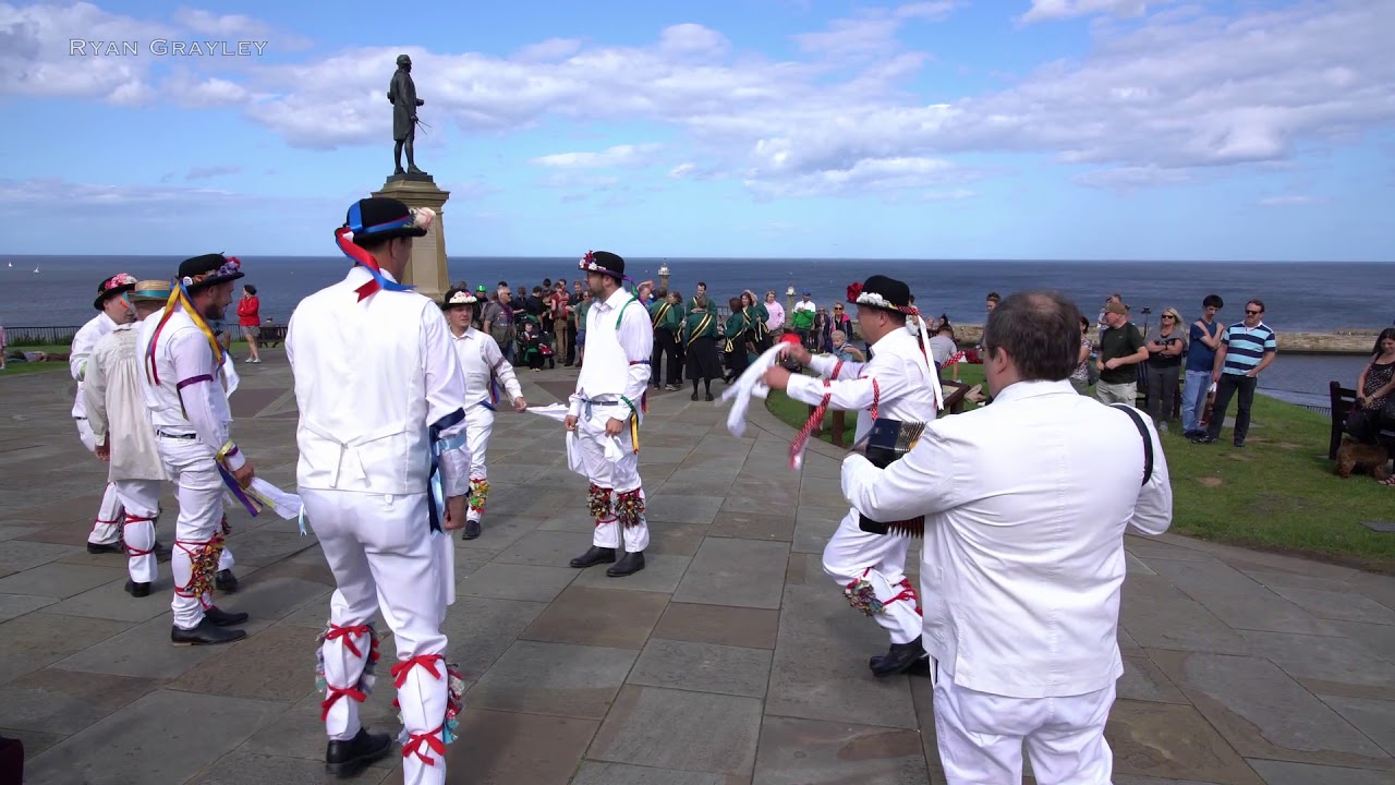 Bampton Traditional Morris Men @ Whitby 2019 - YouTube