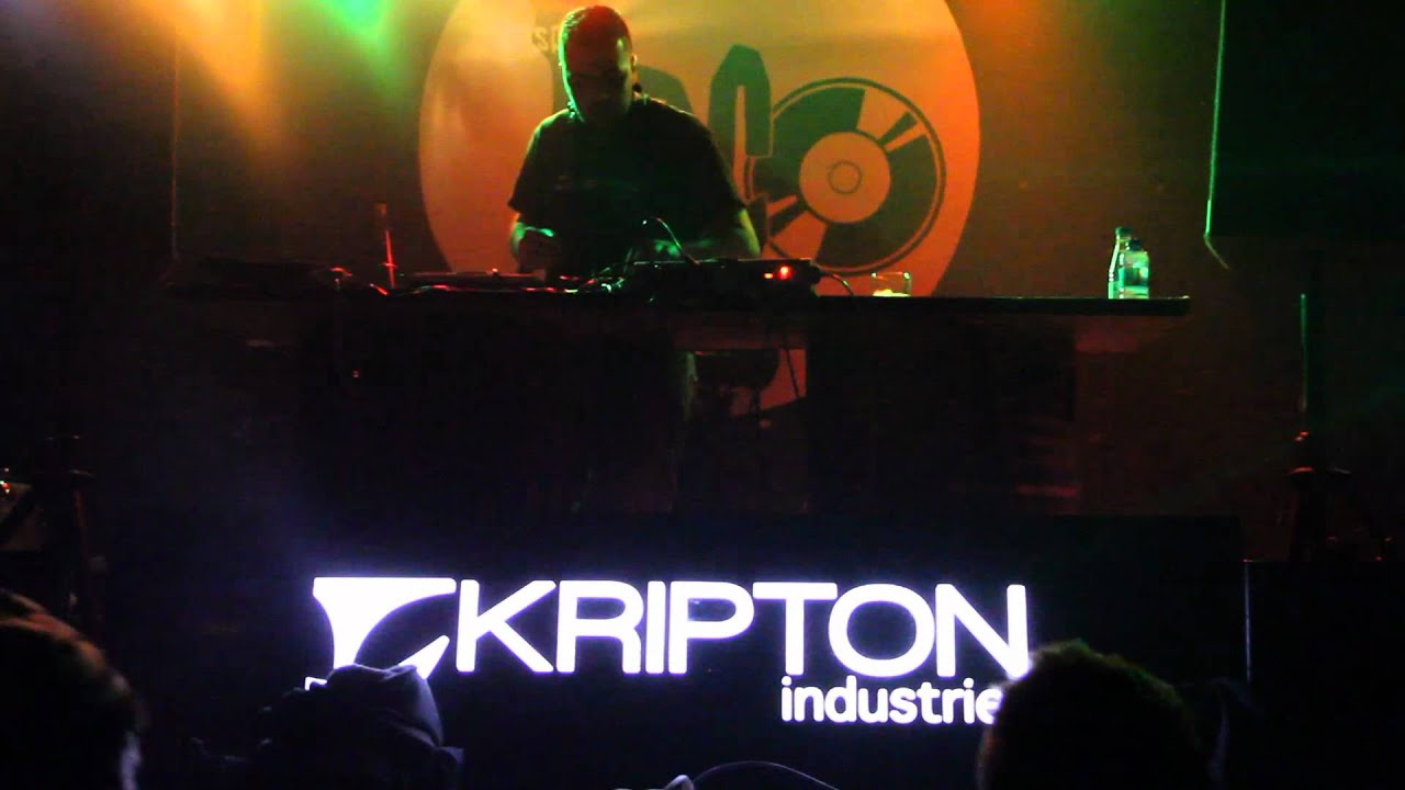 SantyG (Spiff Unit) Sala Arco FEB2012 - YouTube