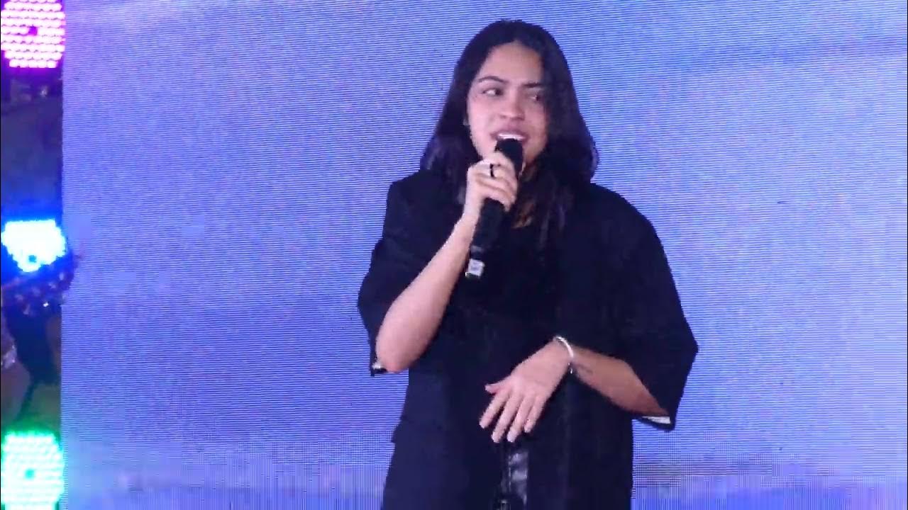 Pupa - Kiss Me 230521 Fancam Miutiso Mall Show & Press Launch - YouTube