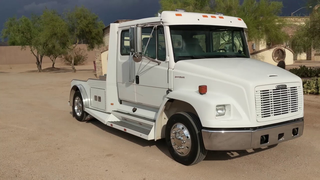 Freightliner Sport Chassis Shipping Wars