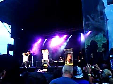 Danny Fernandes- Curious LIVE - YouTube