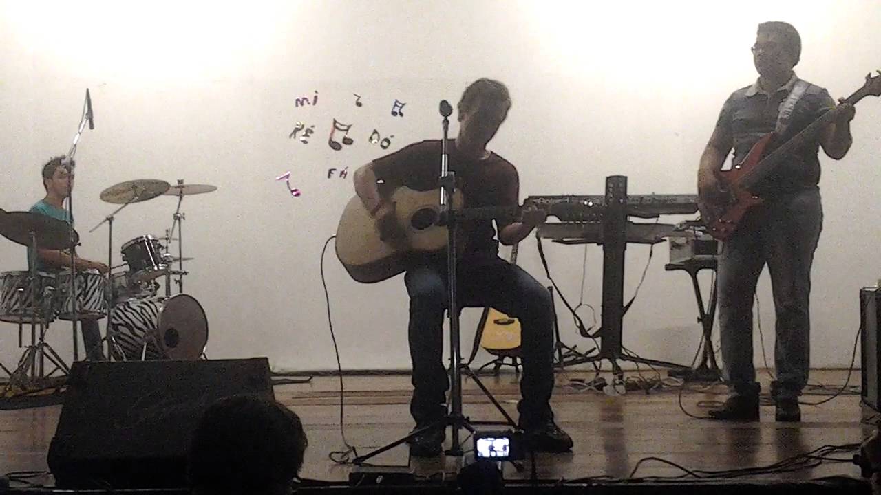 lucas hudson cover legião urbana - tempo perdido - YouTube