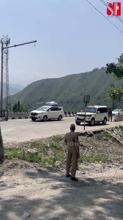 The first batch of Amarnath Yatra reached Navyug tunnel Qazigund. - YouTube