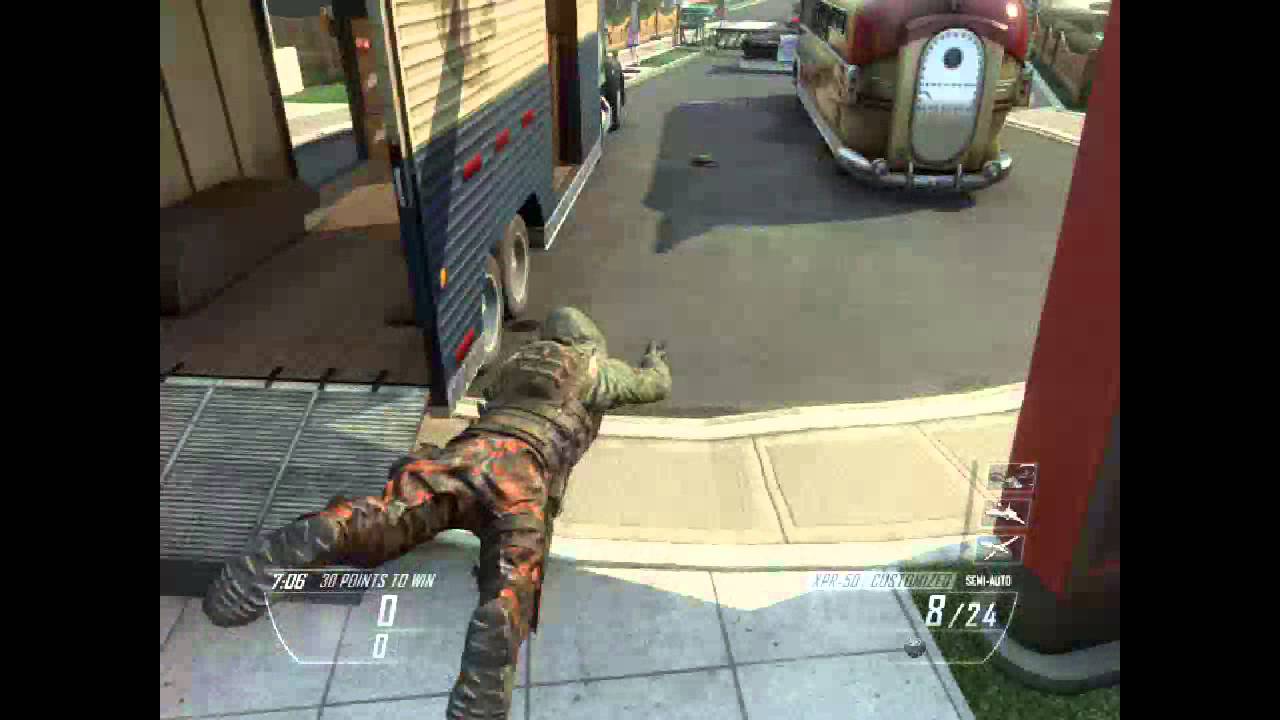 Black ops 2 how to throw tomahawk while dolphin diving - YouTube