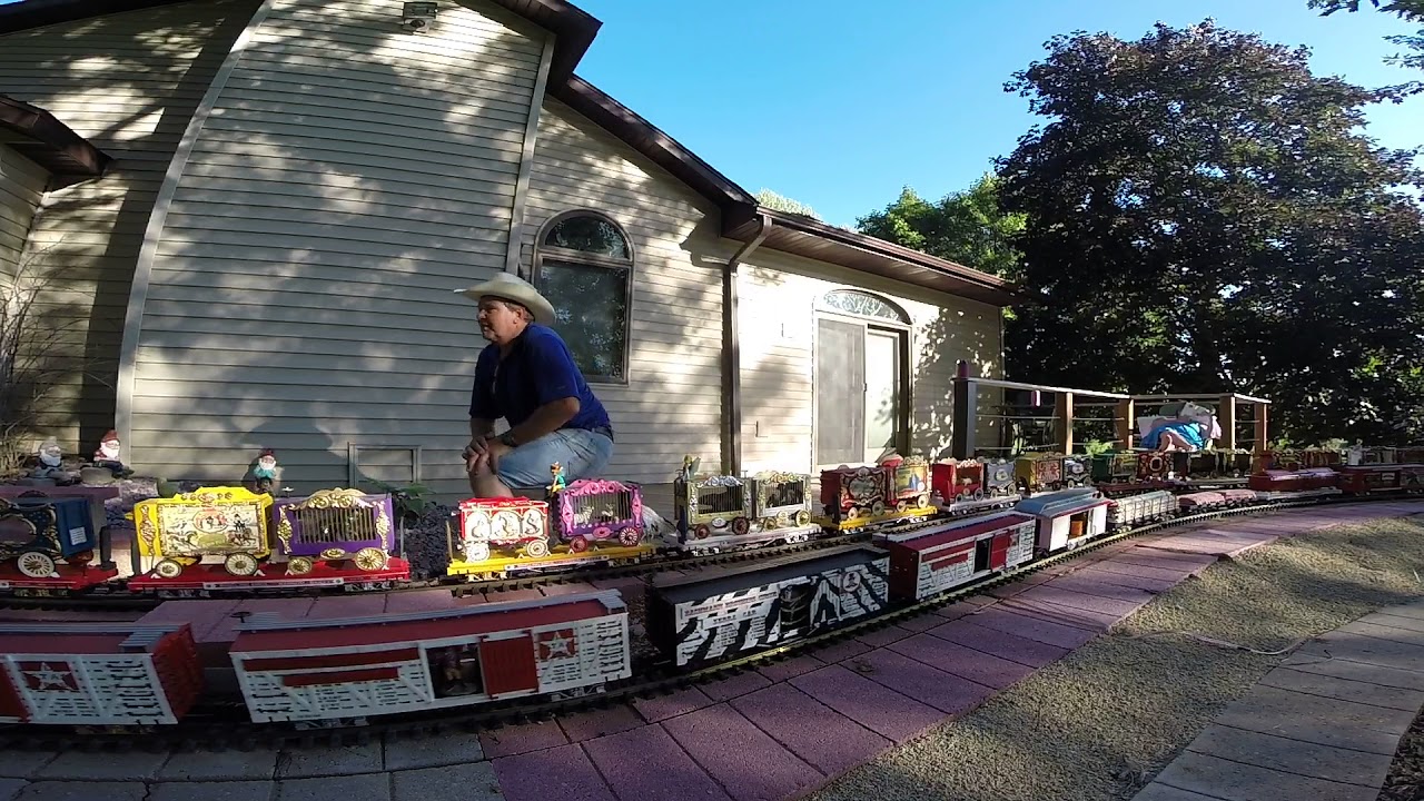 G Scale circus trains by Mike Brasda - YouTube
