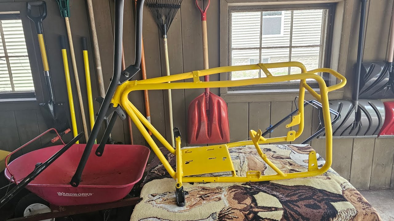 The Mini Bee Hobbit Bike #gopowersports#rebuild - YouTube