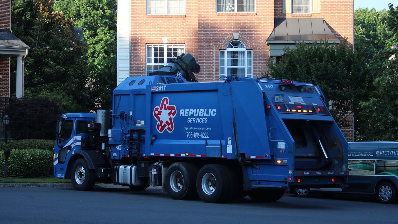 Republic Services Mack LR Heil Multipack Garbage Truck - YouTube