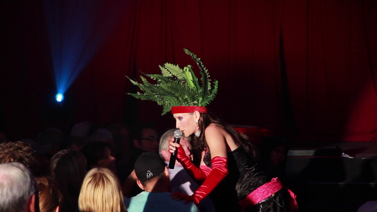 Daredevil Chicken presents La Dolce Flamingo - YouTube