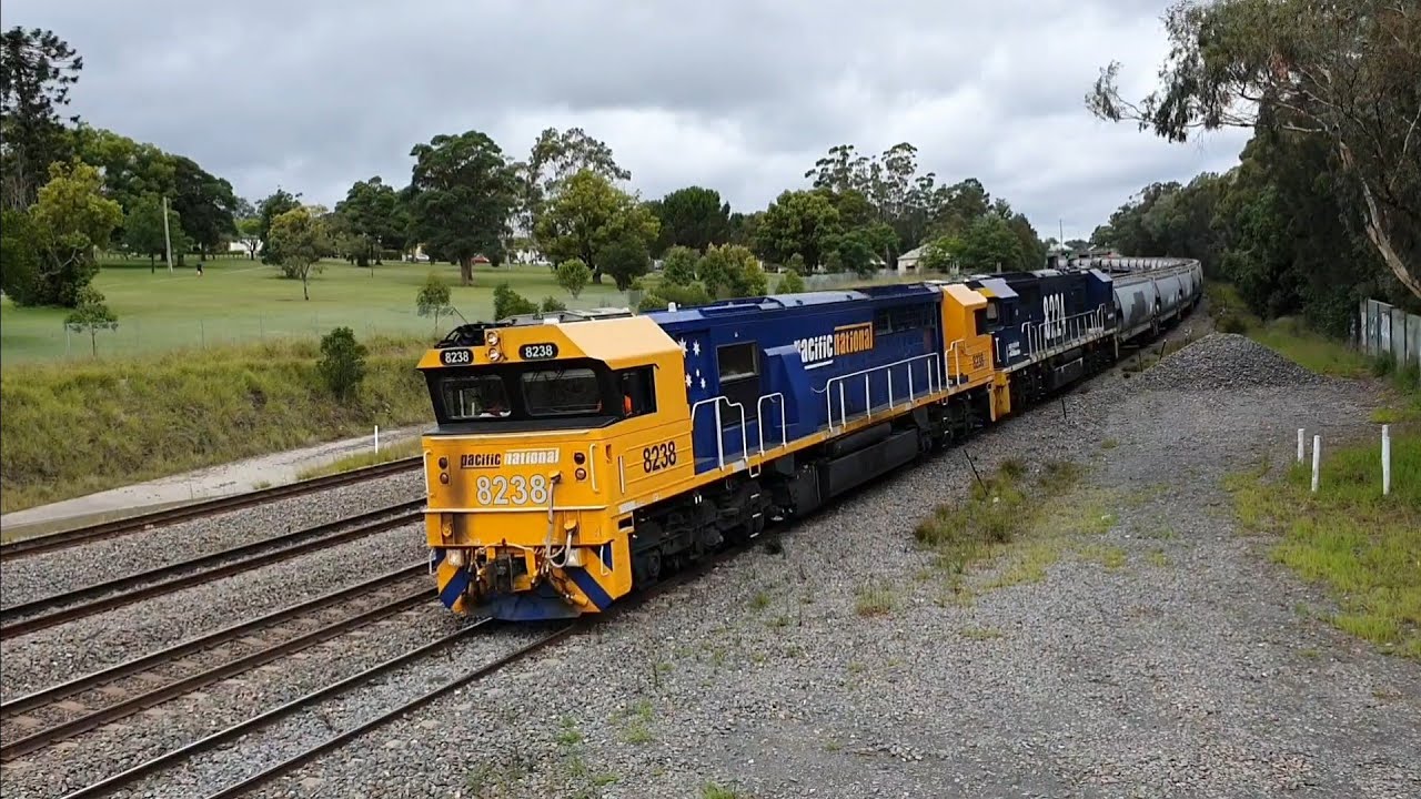 Trains. Hunter Valley Coal and Freight. - YouTube