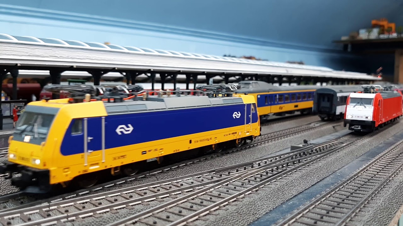 dutch model train gets a brand New locomotive. - YouTube