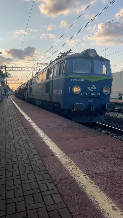 BYCZEK (ET22-630) #train #trainspotting #railwaycontent #railway #railtrack #railvlogger - YouTube