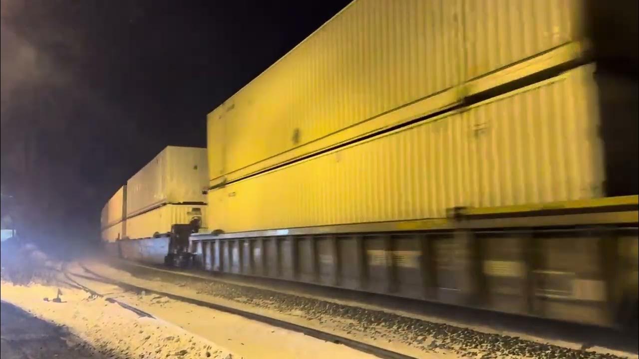 NS 9930 dash9 leads NS 26X with a nice K5LA at Piscataway (sorry for the glitched audio) - YouTube