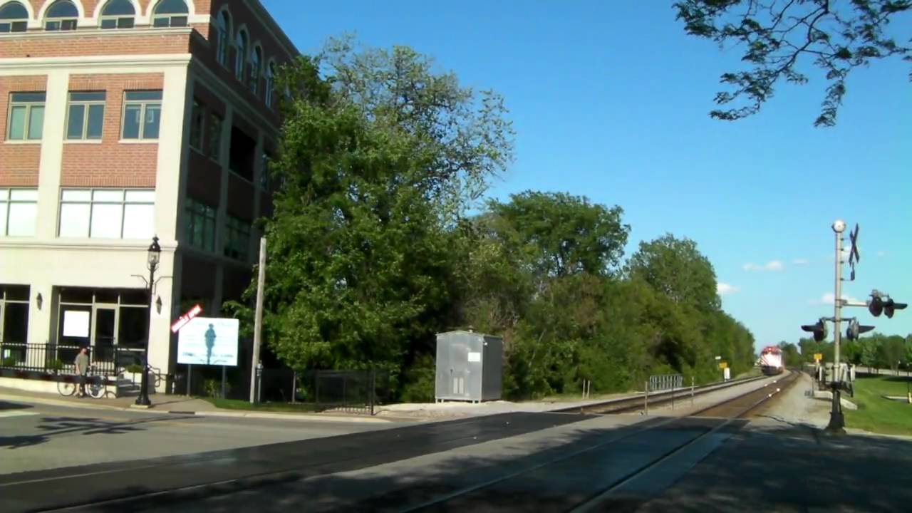 Metra 215 West - Itasca, IL - YouTube