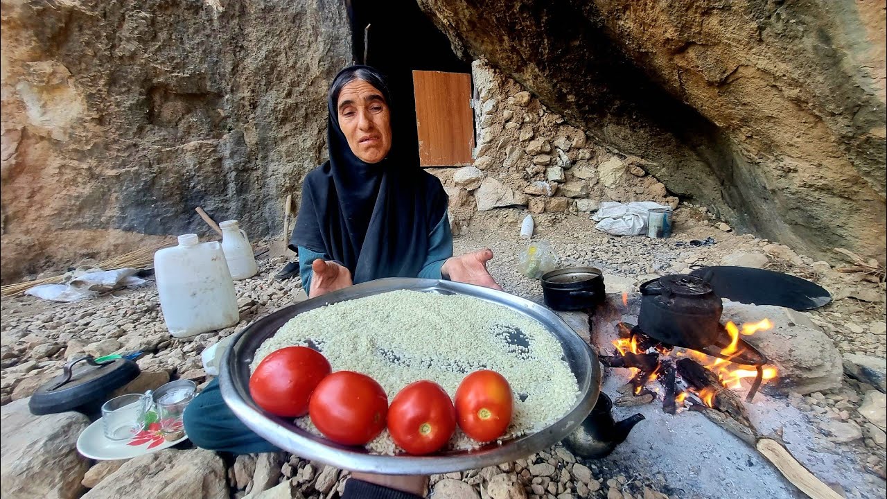 Mountain Life Survival: Grandma’s Traditional Cooking & Stone Cave ...