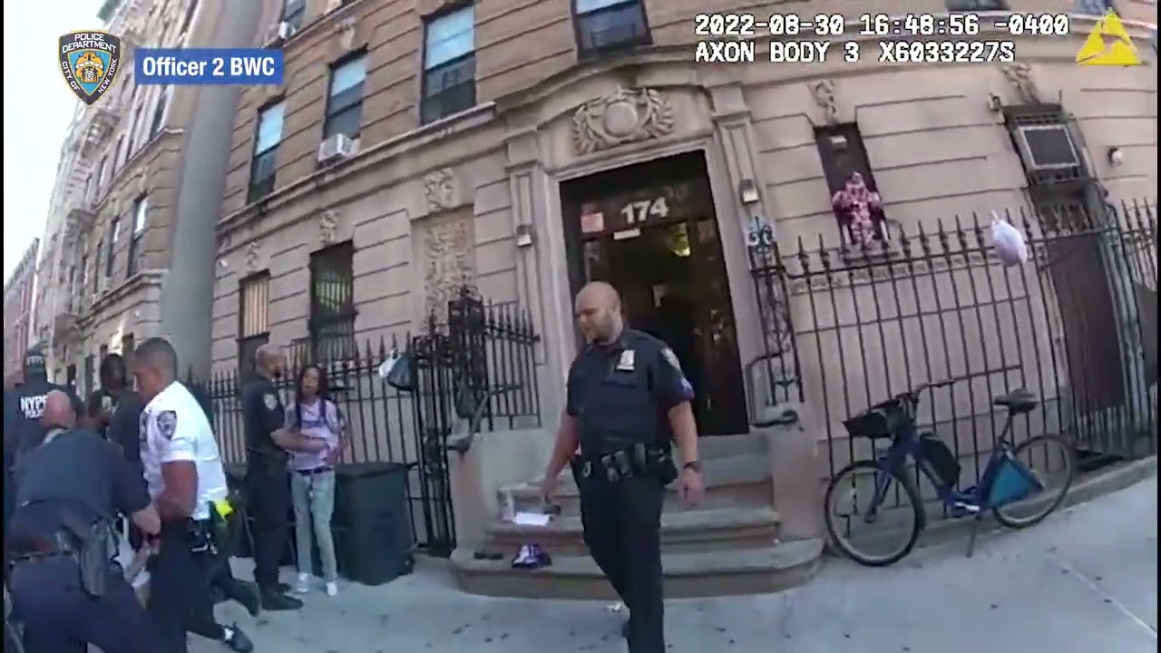 Harlem police detective punches woman: Aug. 30, 2022 bodycam footage ...