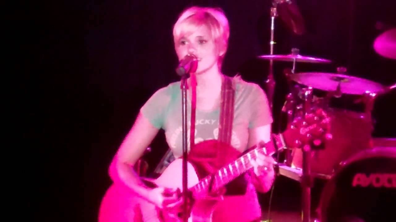 Jordan Holm singing "If I Die Young" by The Band Perry - YouTube