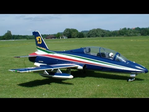 HUGE AERMACCHI MB-339 SCALE TURBINE MODEL JET FLIGHT VIDEO - YouTube