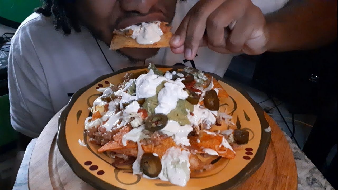ASMR Delicious & Crunchy Nachos Mukbang!😌 - YouTube