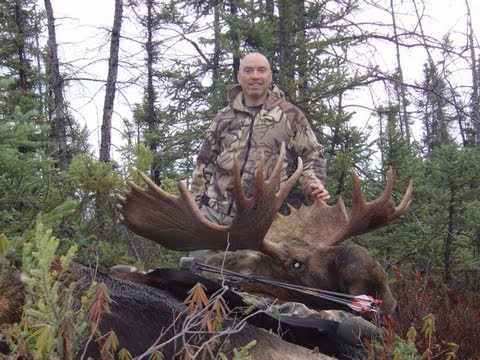 Bow Hunting Alaska Moose float trip success HUGE BULLS archery hunting ...