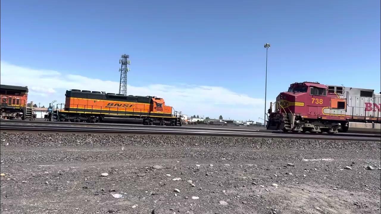 Power Move with H2 Gevo and BNSF Bonnet, meets a Eastbound Empty grain Train. Pasco WA 5-23-23 ...
