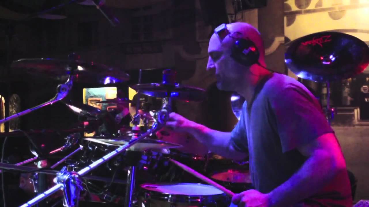 Tim Alexander in Clinic con TAMA e ZILDJIAN - Play Firenze - YouTube