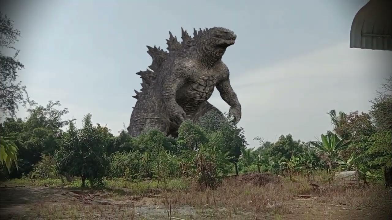 Godzilla walking in real life - YouTube