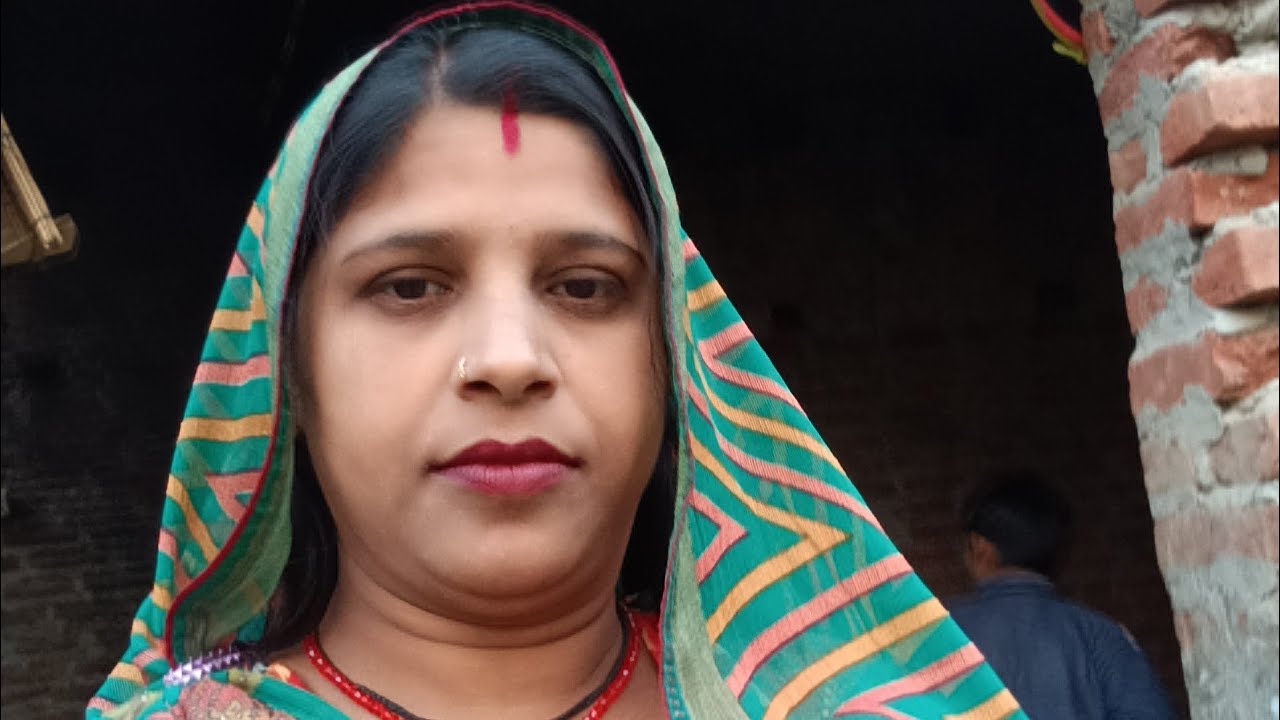 Uma Devi Official लाइव है! - YouTube