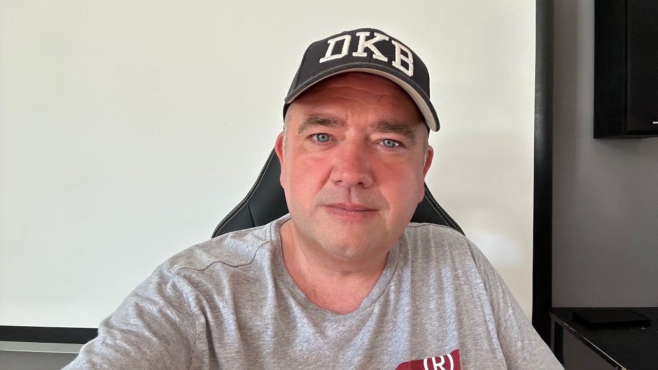 TODAY'S 'EXCLUSIVE' - TAA CONTRACT AND THOSE SEATS! - YouTube