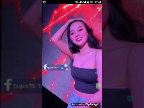 Bigo live show vếu lộ núm