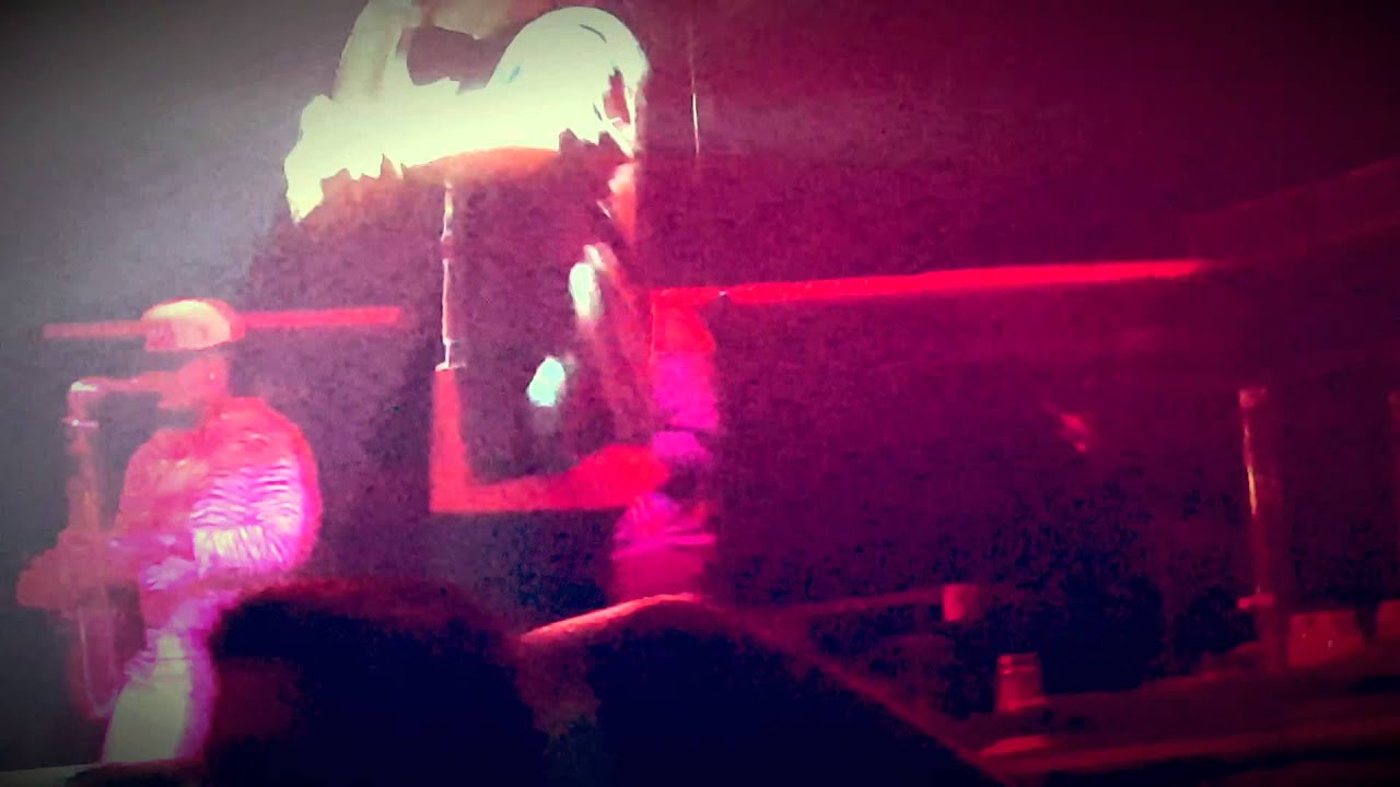 Bruno Mars cover of Pony by Ginuwine - YouTube