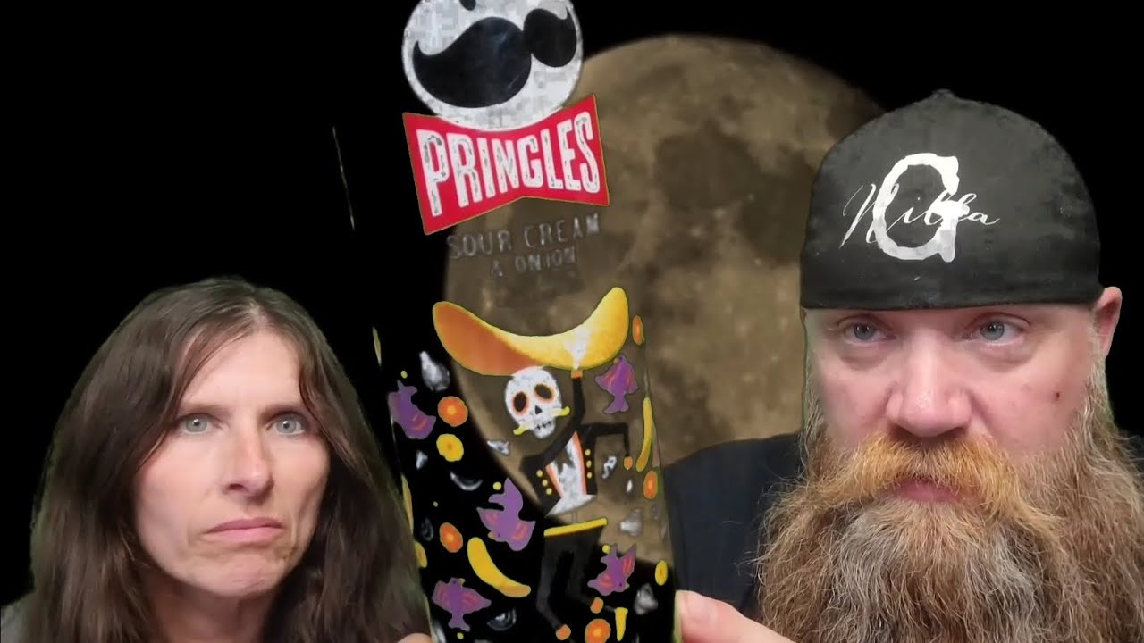 Pringles Glow in the Dark Cans 2023 | All 3 Flavors Can Reviews ...