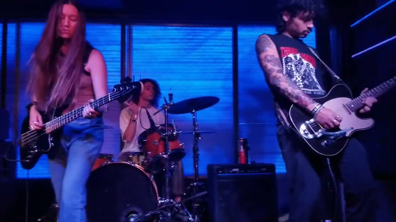 High. at Zone One at Elsewhere - Dead (Live) - YouTube