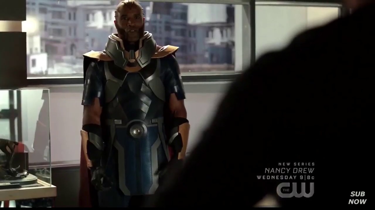 Arrow 8x01 - The Monitor Talks About Dark Archer - YouTube